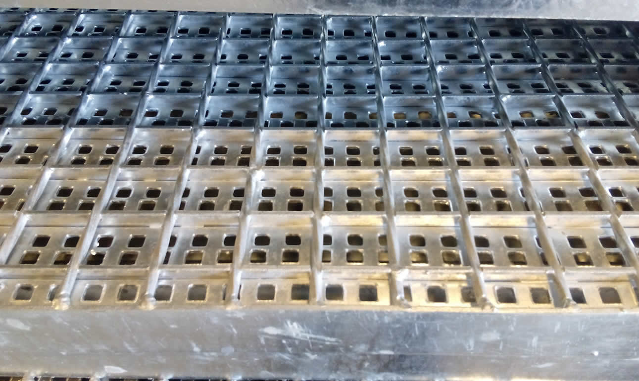 Special Production Honeycomb Platform Grating - Muratlar Machine